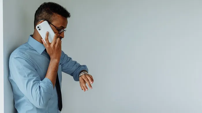 24 Signs Your Long Distance Girlfriend Is Cheating (Spoiler Alert)